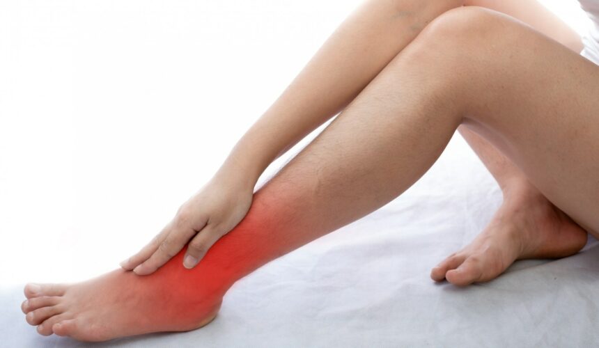 Causes and Risk Factors of Ankle Pain